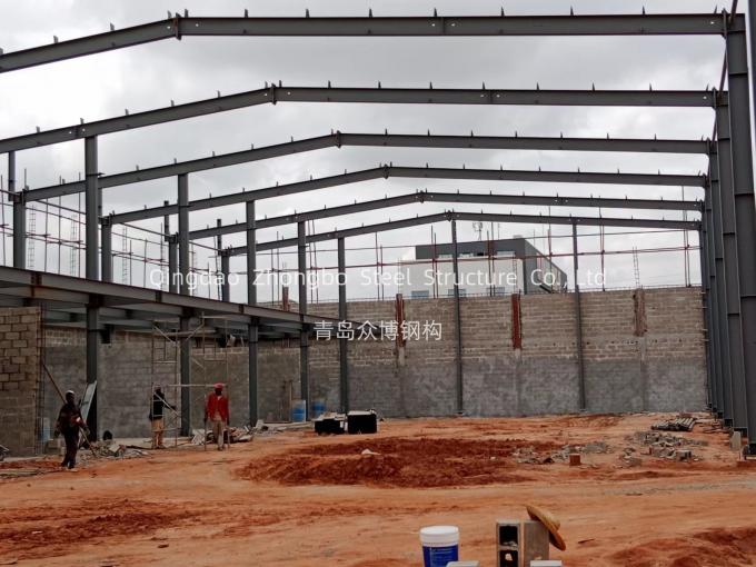 Angola ANGOBEST sala de exposição e escritório de automóveis.